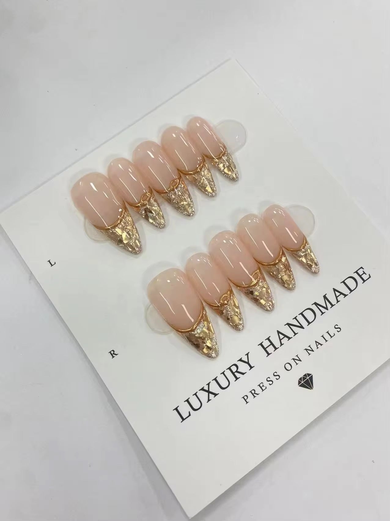 N14 Gold Stiletto’s Nails Set – Honey Nails Lab
